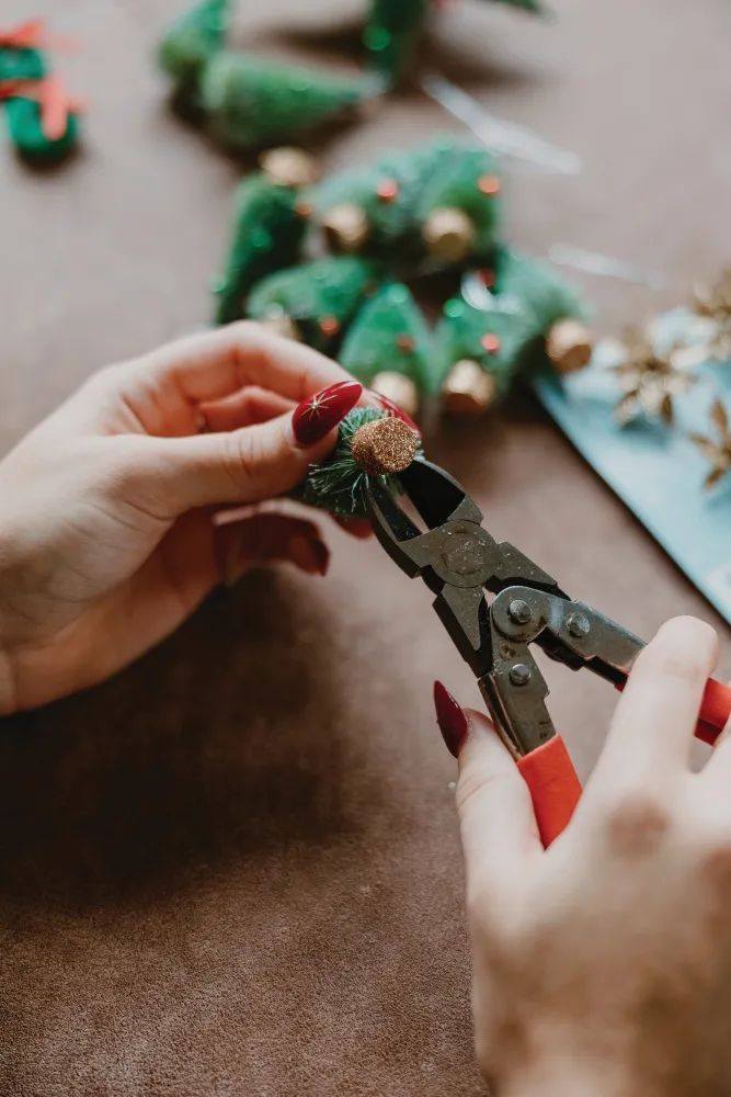 Create This: Miniature Parols