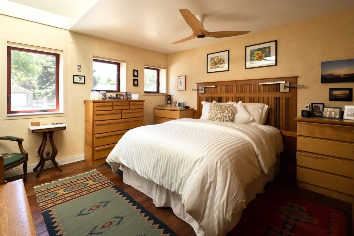 Urban Frontier House